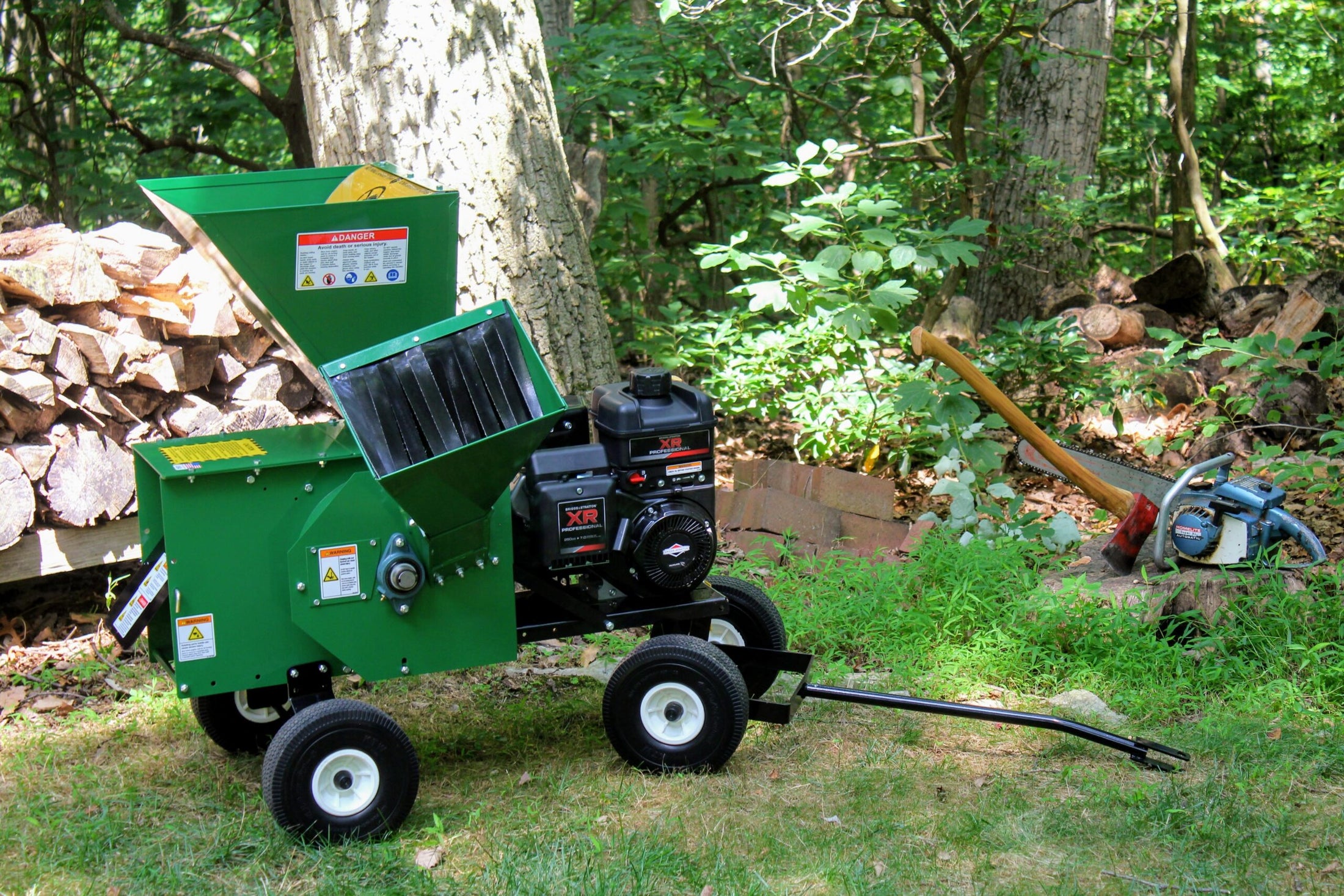 Mighty Mac™ Wood Chipper Shredder 3-1/2” Max Capacity - 7HP (12PT1100 ...